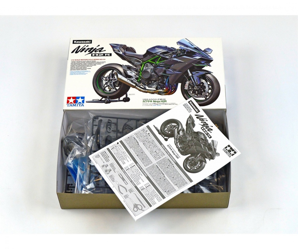 KAWASAKI NINJA H2R 1:12 Tamiya 14131 | Promodels.cz