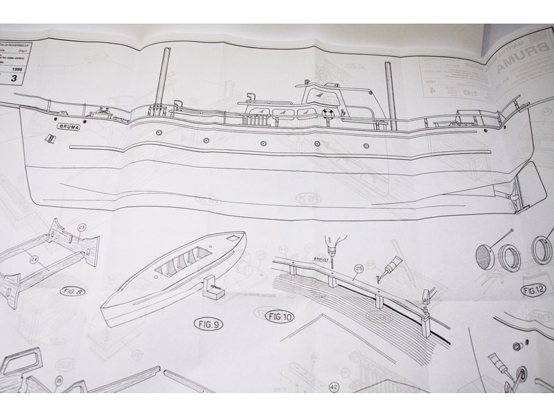 Mantua Model Motorová jachta Bruma 1:43 kit | Promodels.cz